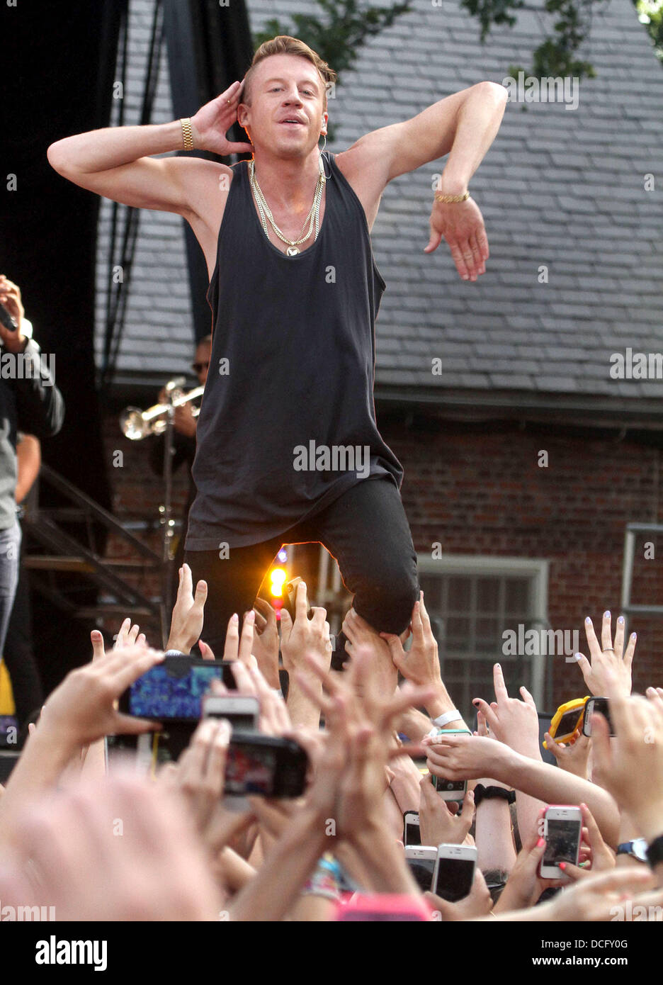 New York, New York, USA. 16th Aug, 2013. Rapper MACKLEMORE (born BEN ...