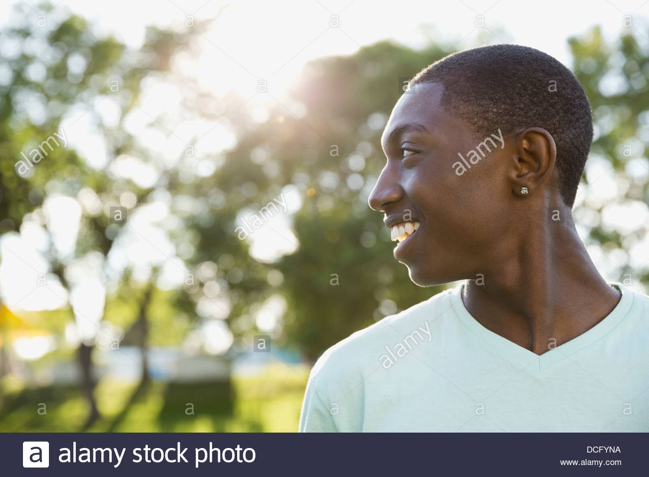Profile view hi-res stock photography and images - Alamy