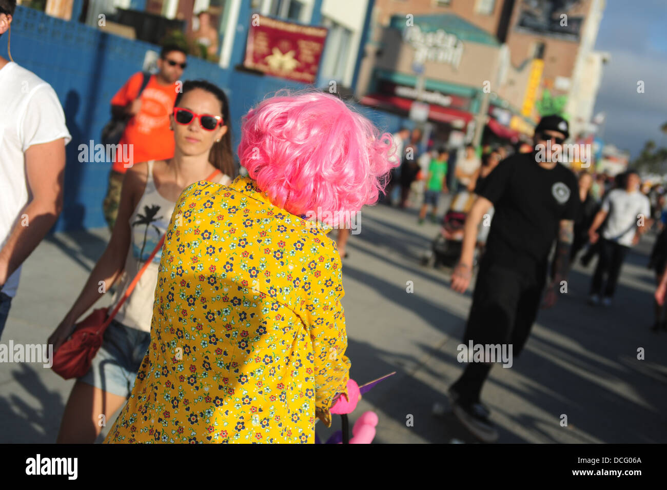 Oddities clown hi-res stock photography and images - Alamy