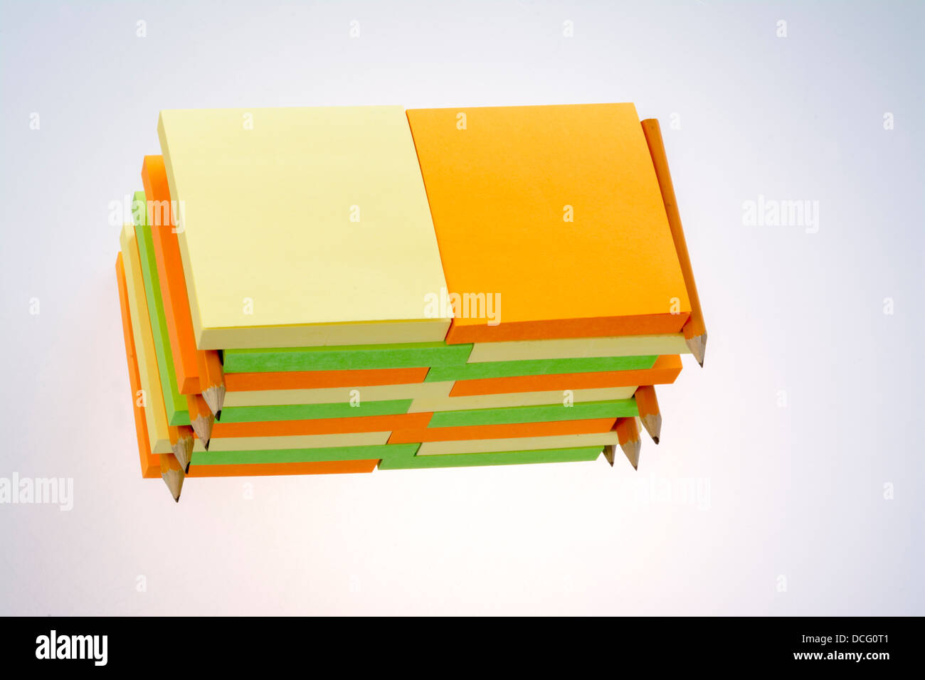 Green sticky notes hi-res stock photography and images - Alamy