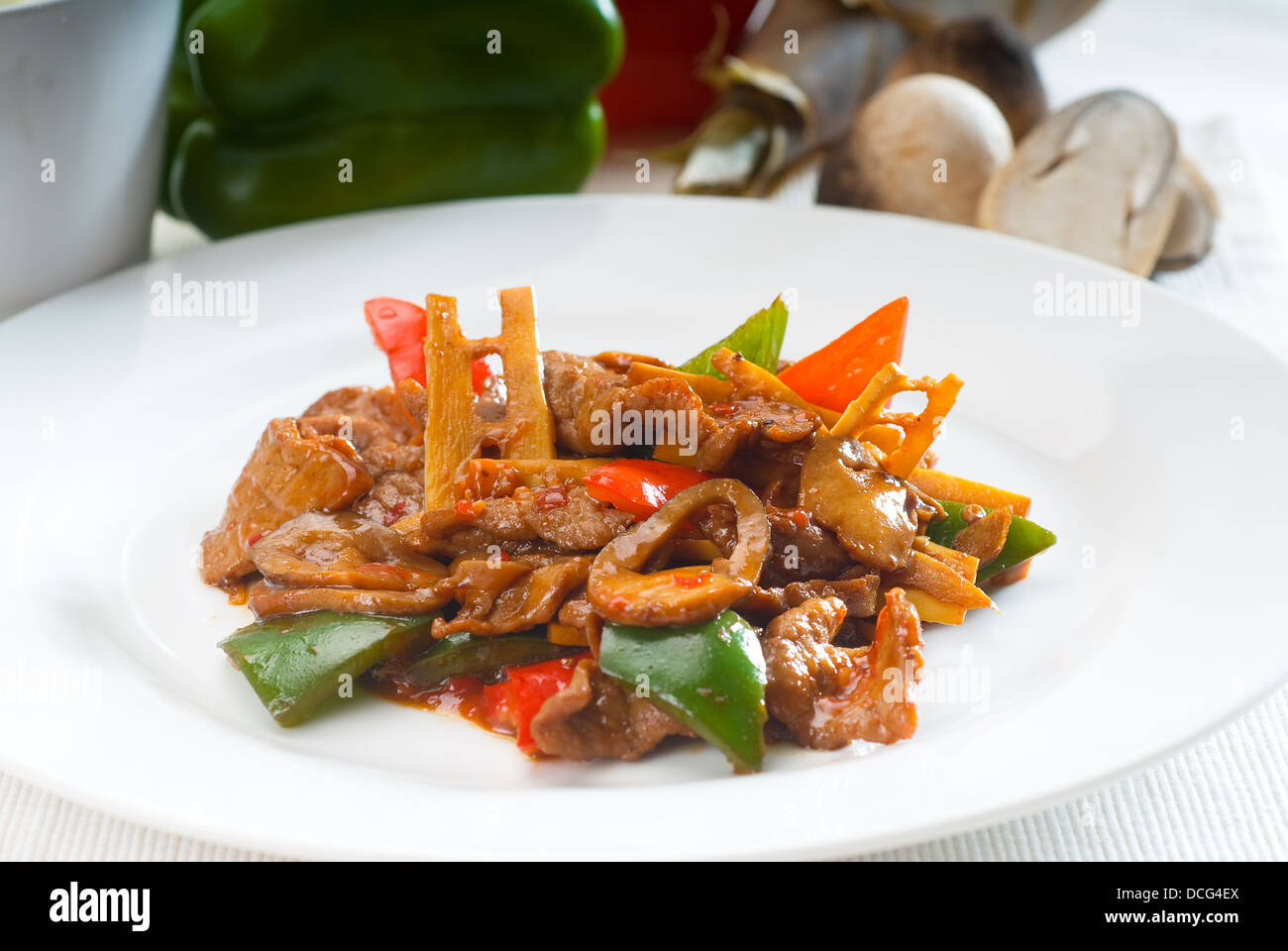 Chinese beef and vegetables Stock Photo - Alamy