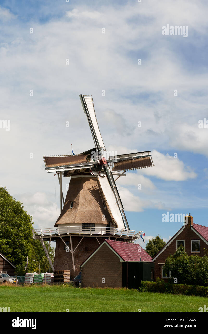 Dutch windmill hi-res stock photography and images - Alamy