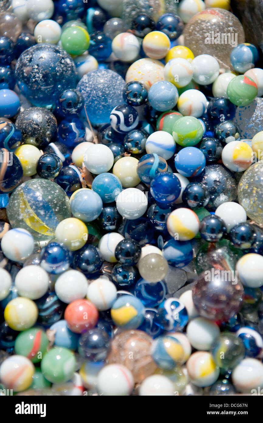How many marbles hi-res stock photography and images - Alamy