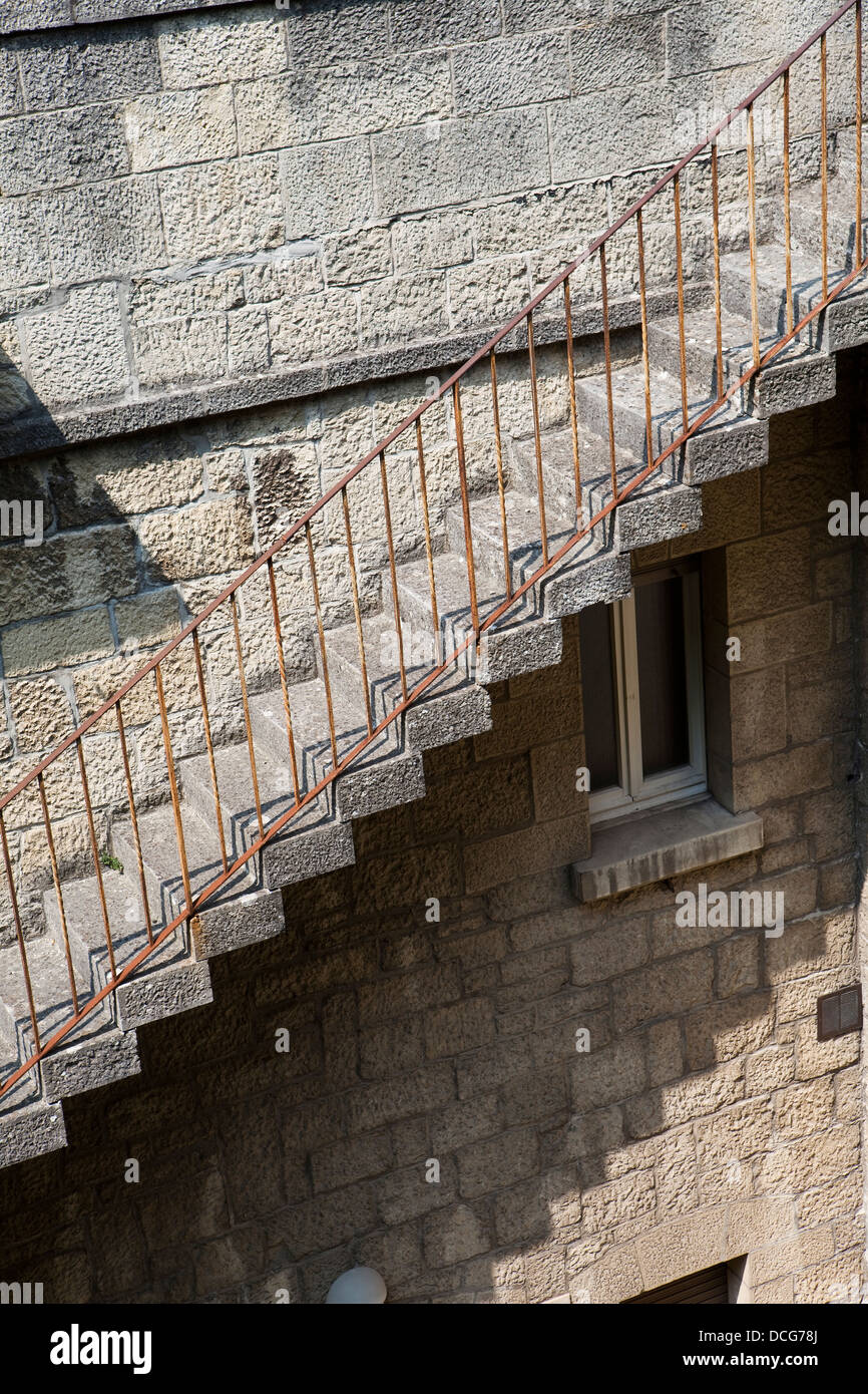 Time worn steps hi-res stock photography and images - Alamy