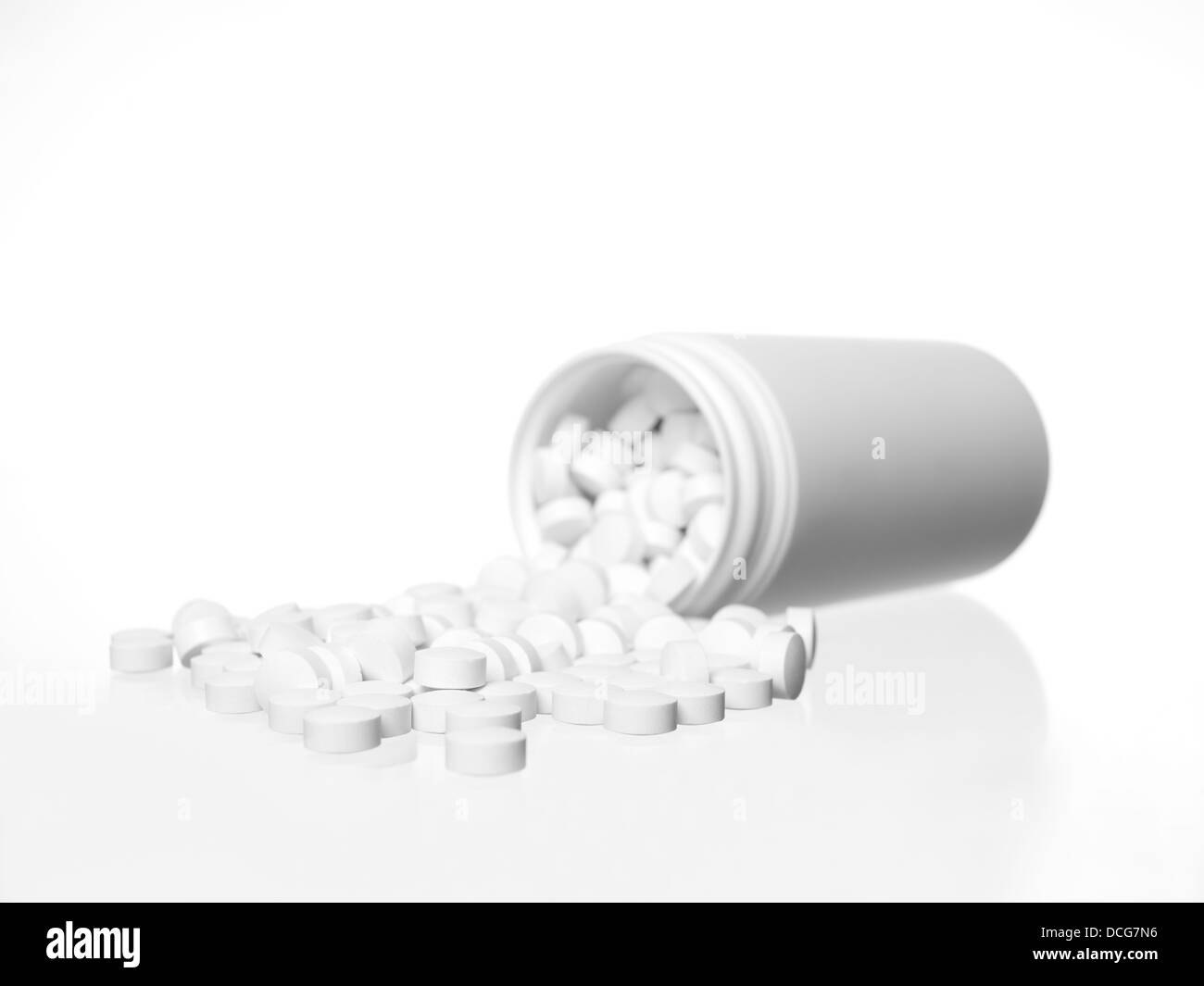 Can of pills Black and White Stock Photos & Images - Alamy