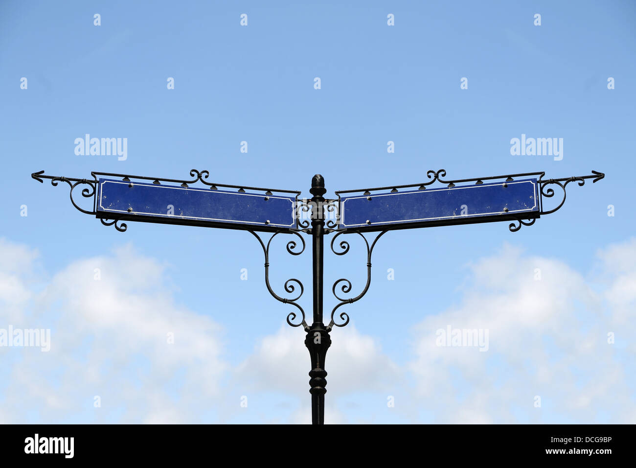 Empty street signs Stock Photo - Alamy