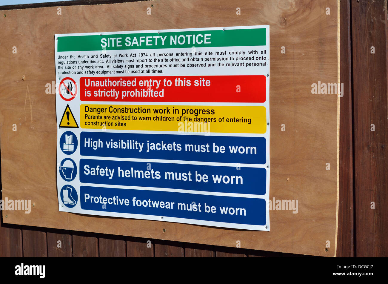 Building site safety information hi-res stock photography and images ...