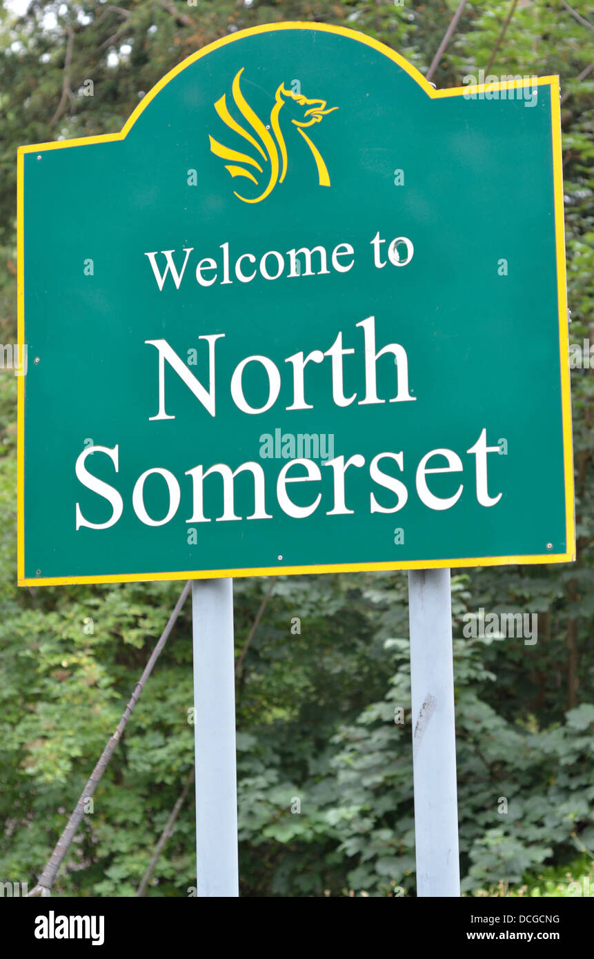 Welcome to somerset road sign hi-res stock photography and images - Alamy
