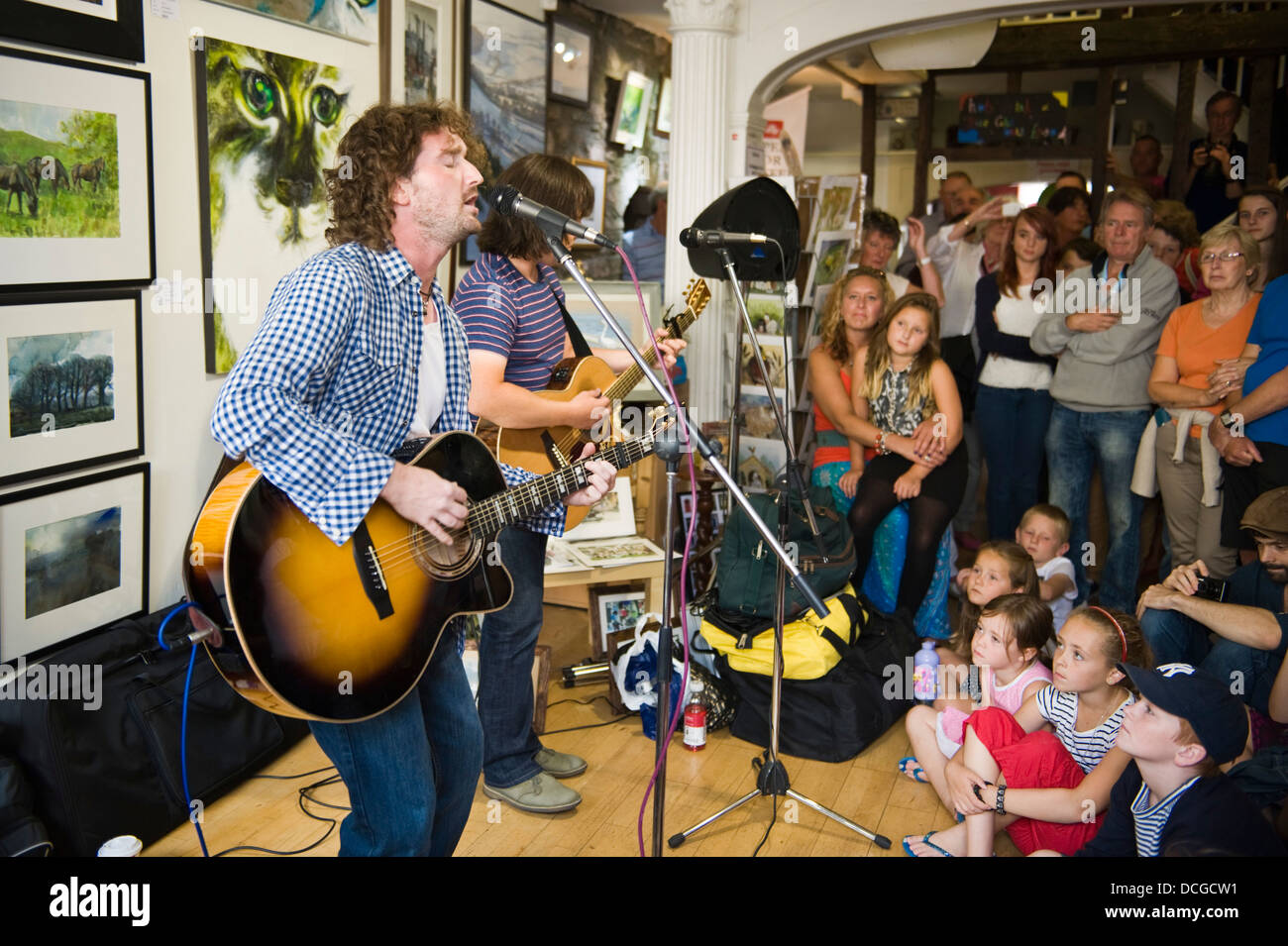 Ragsy from BBC's The Voice playing to a packed audience in The Ardent ...