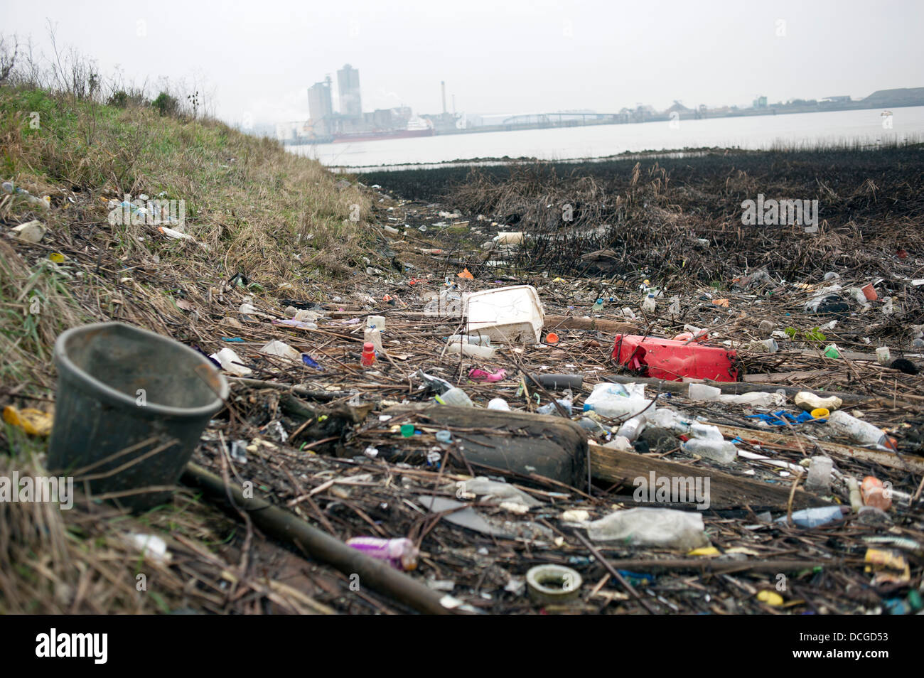 Rainham landfill site hi-res stock photography and images - Alamy