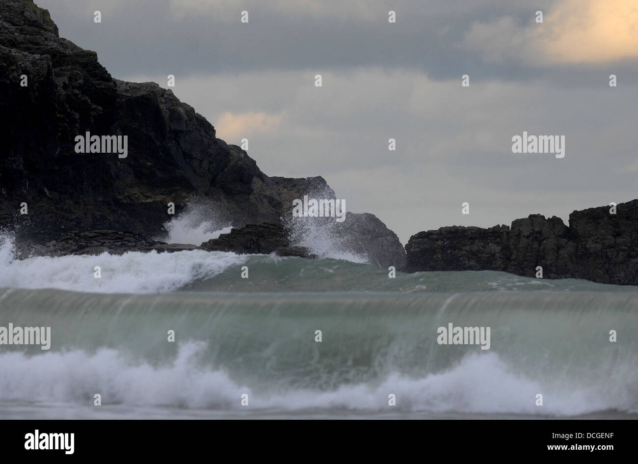 Waves crash in at Harlyn Bay near Padstow in Cornwall Stock Photo - Alamy