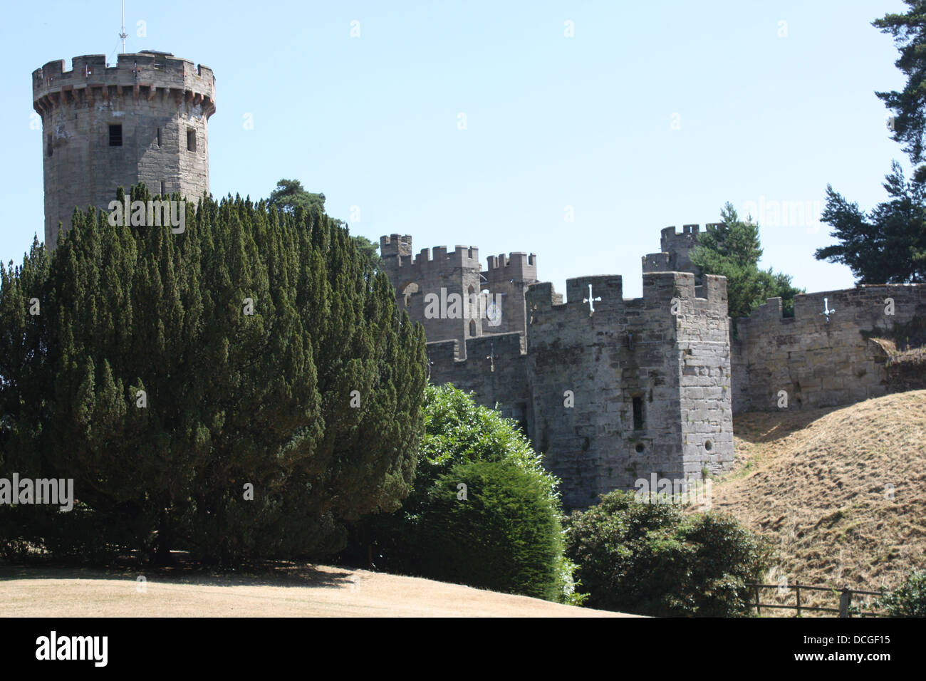 Outer walls of Warwick Castle Stock Photo - Alamy