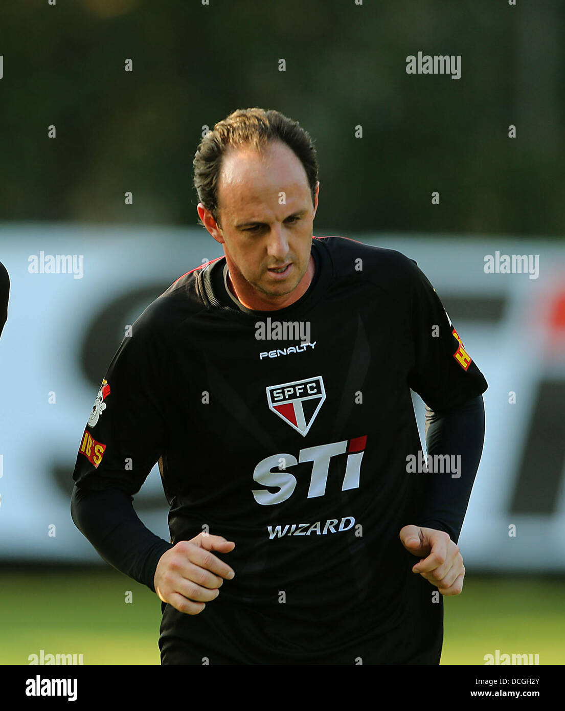 Sao Paulo, Brazil. 16th Aug, 2013. The goalkeeper Rogerio Ceni of Sao ...