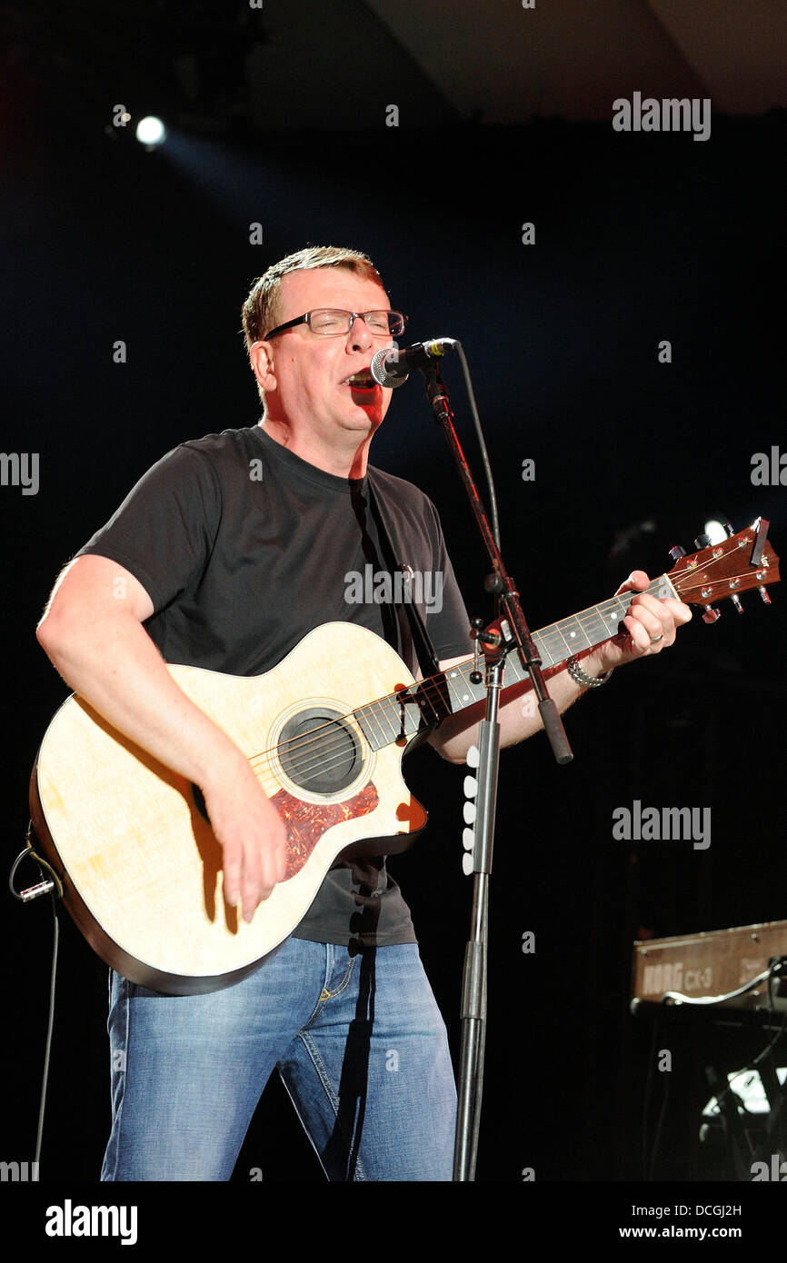 Charlie reid hi-res stock photography and images - Alamy