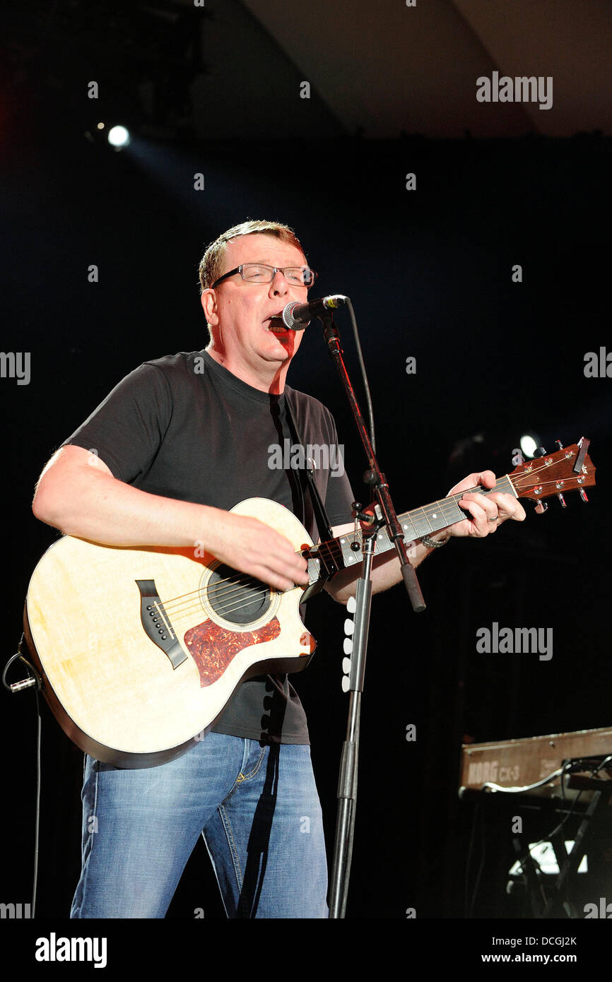 Charlie reid hi-res stock photography and images - Alamy