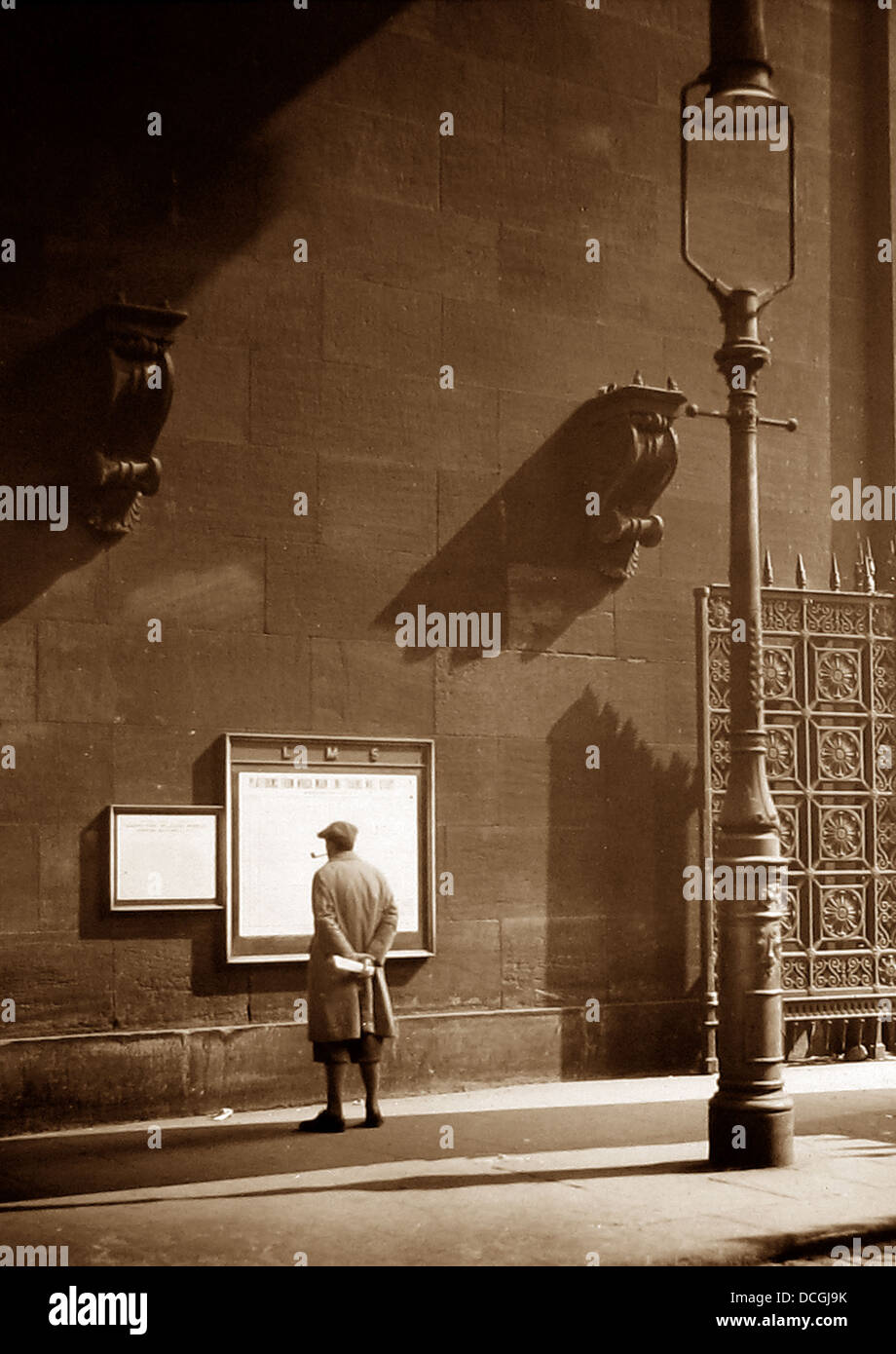 Euston train station old hi-res stock photography and images - Alamy