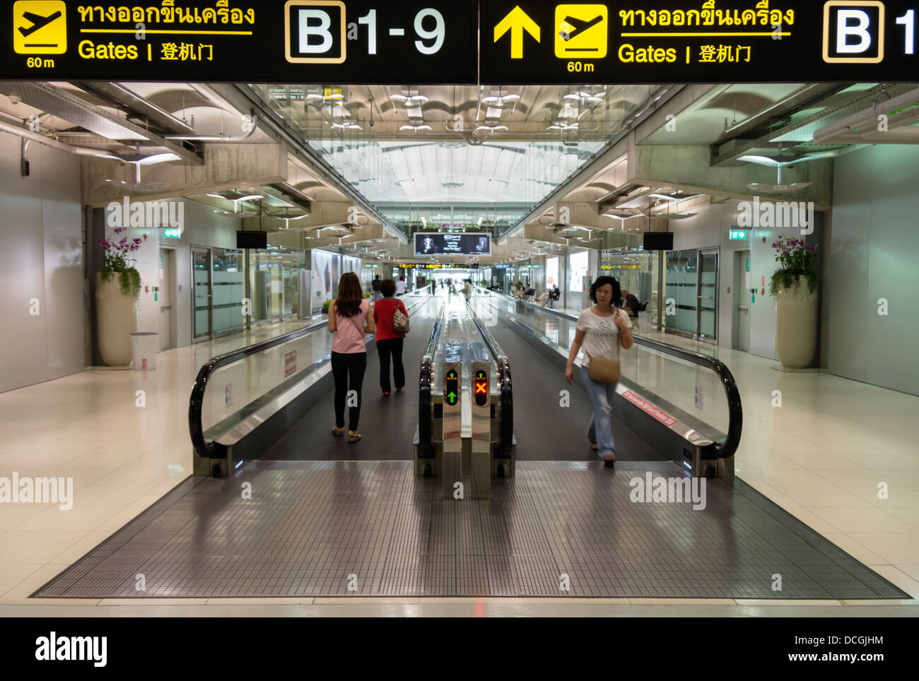 A moving walkway in Bangkok airport Stock Photo - Alamy