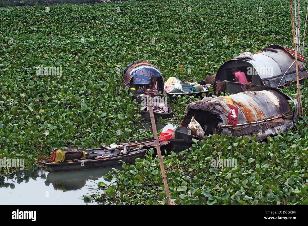 Gypsy slums hi-res stock photography and images - Alamy