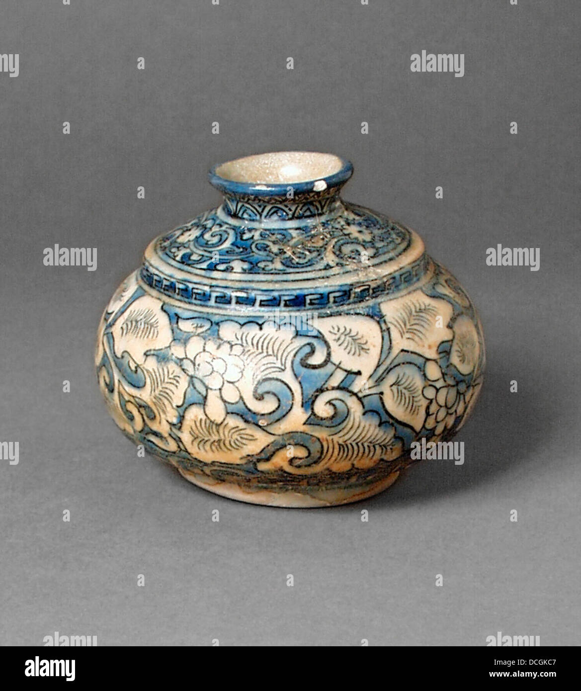Old spittoon hi-res stock photography and images - Alamy