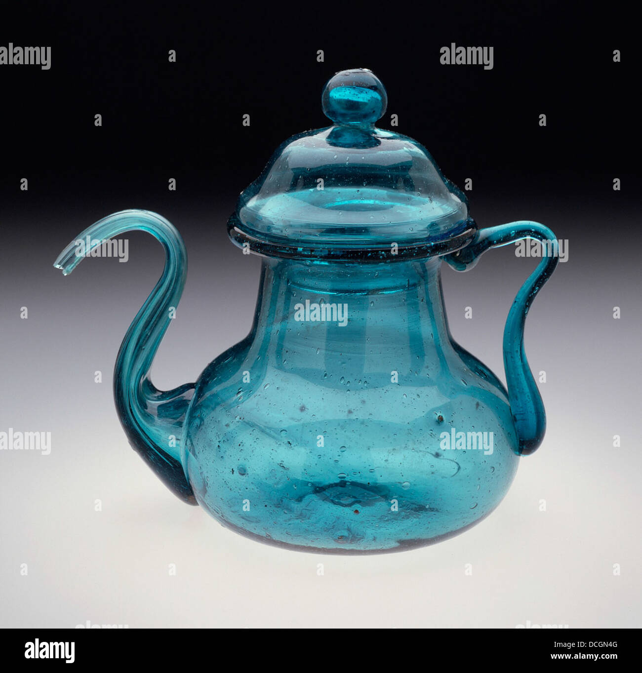Teapot with Lid M.89.83.2a-b Stock Photo - Alamy