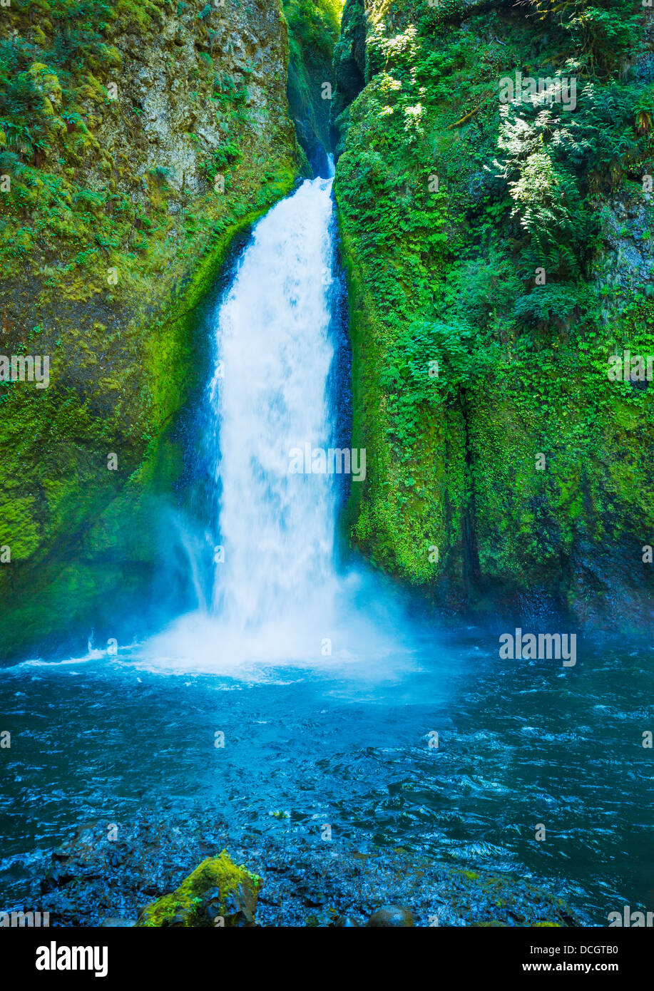 Beautiful Natural Large Waterfall Stock Photo - Alamy