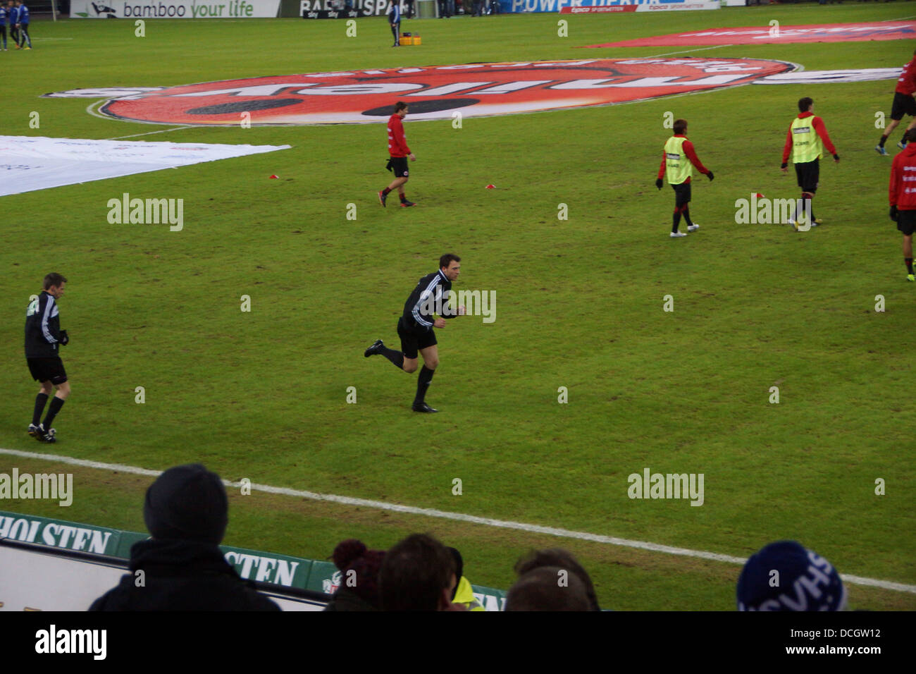 Football stretch hi-res stock photography and images - Alamy