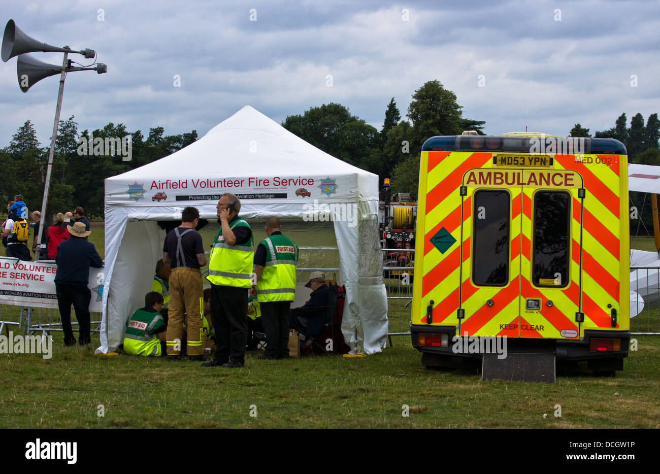 Ambulance tent hi-res stock photography and images - Alamy