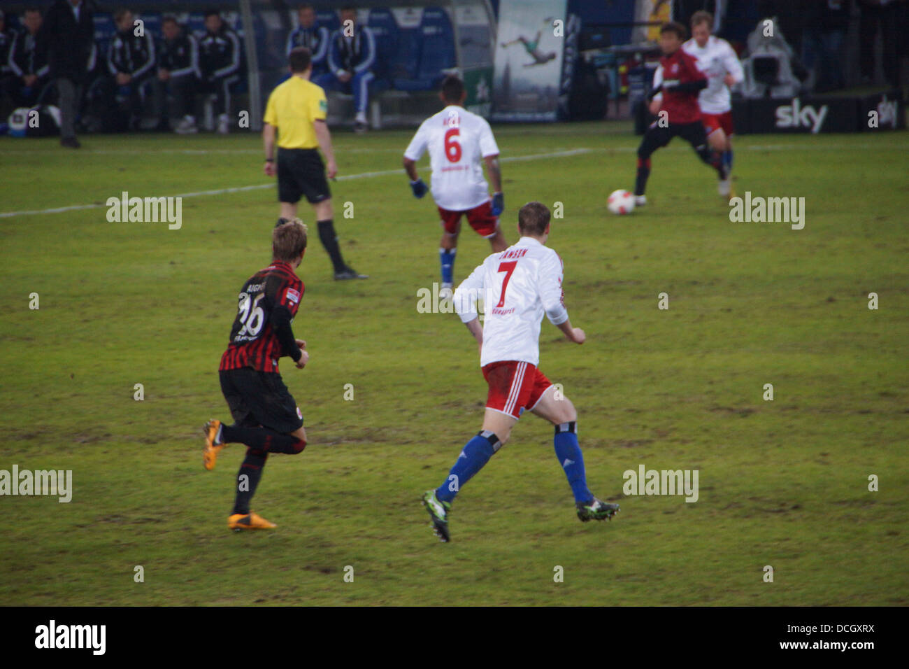 Player of hamburg sports club hsv hi-res stock photography and images - Alamy