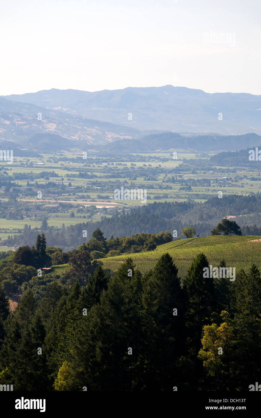 View valley high mountain hi-res stock photography and images - Alamy