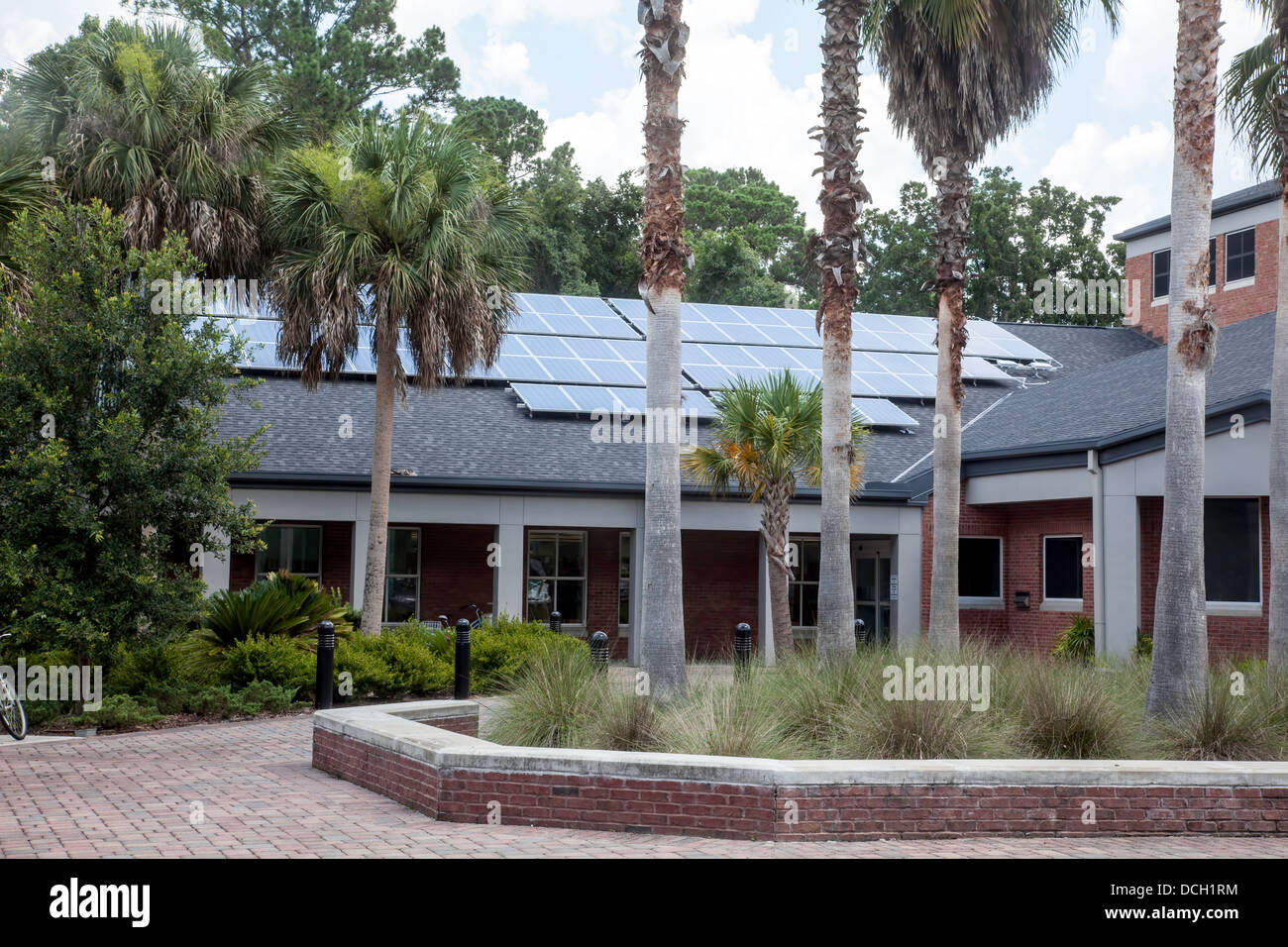 Solar panels usa florida hi-res stock photography and images - Alamy