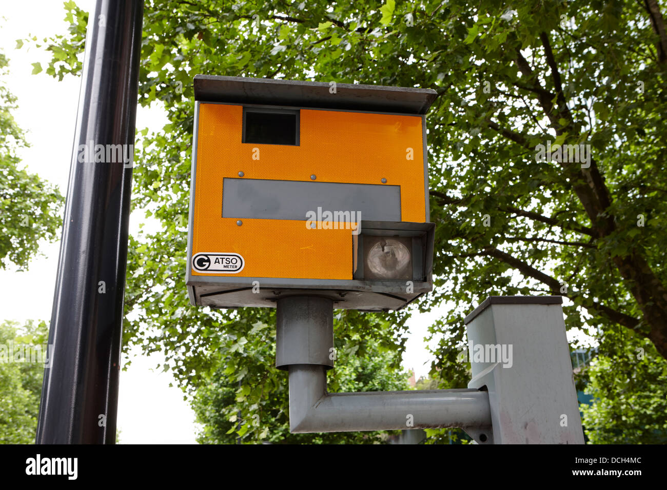 Uk yellow speed camera uk hi-res stock photography and images - Alamy