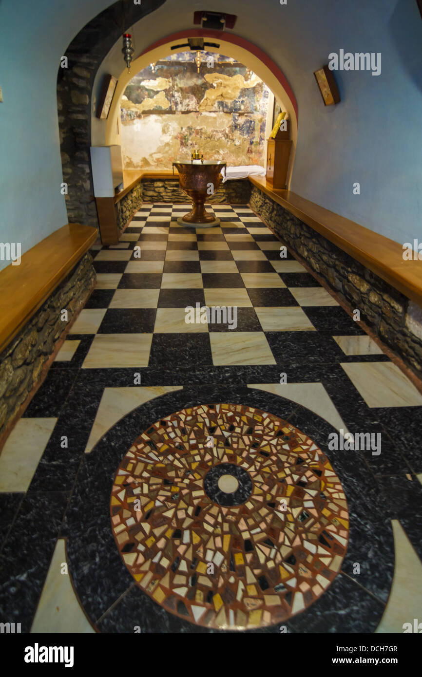 Church interior greece hi-res stock photography and images - Alamy