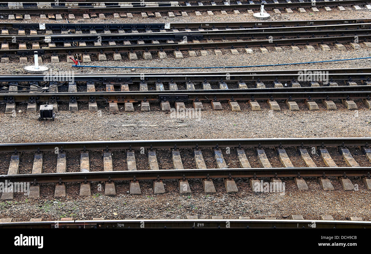 Parallel rail hi-res stock photography and images - Alamy