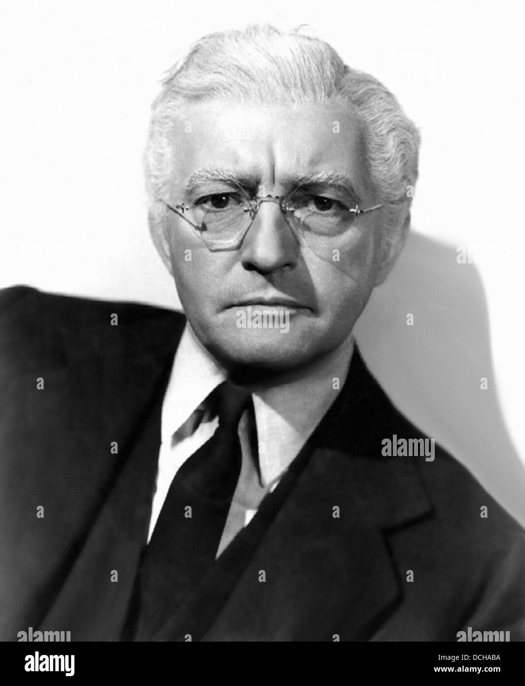 MR. SMITH GOES TO WASHINGTON Claude Rains MGM, 1939. Directed by Frank ...