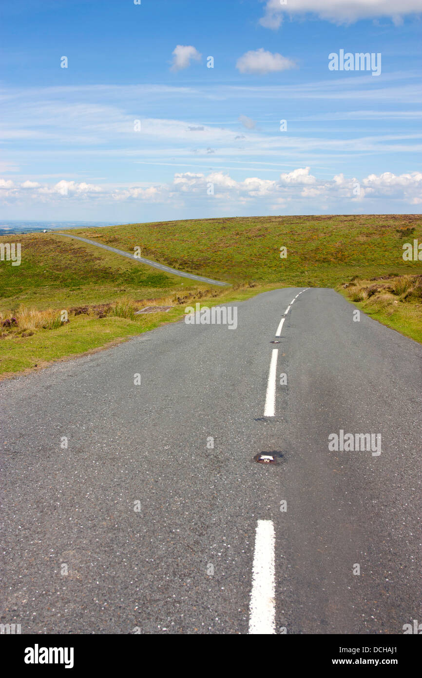 Empty winding road hi-res stock photography and images - Alamy