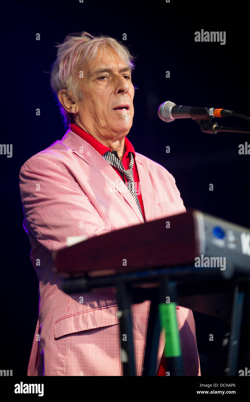 John cale stage hi-res stock photography and images - Alamy
