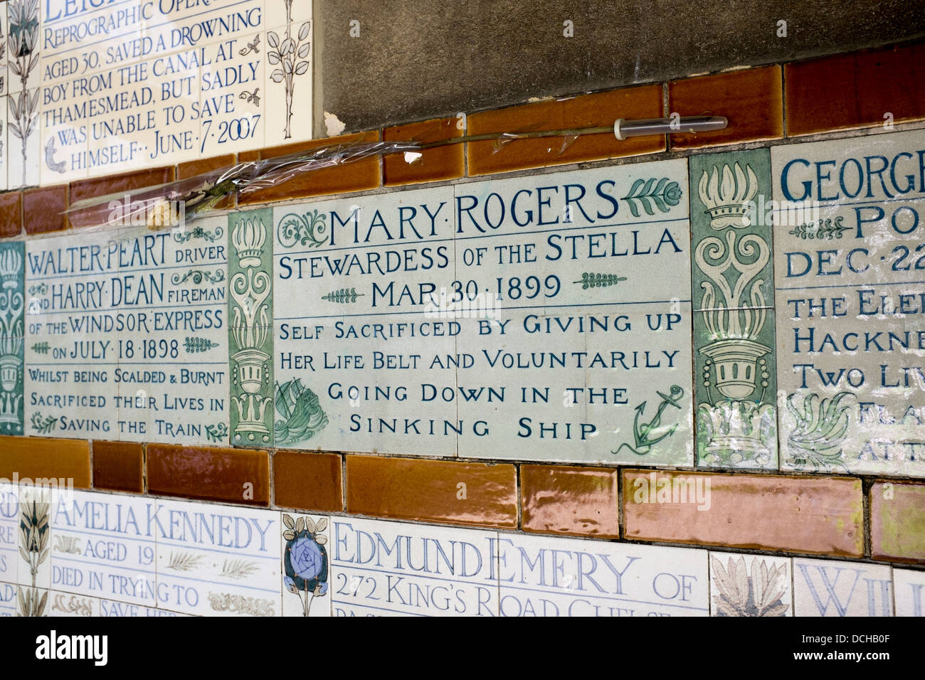 Heroes Wall Memorial Plaque Postmans Park London Stock Photo - Alamy