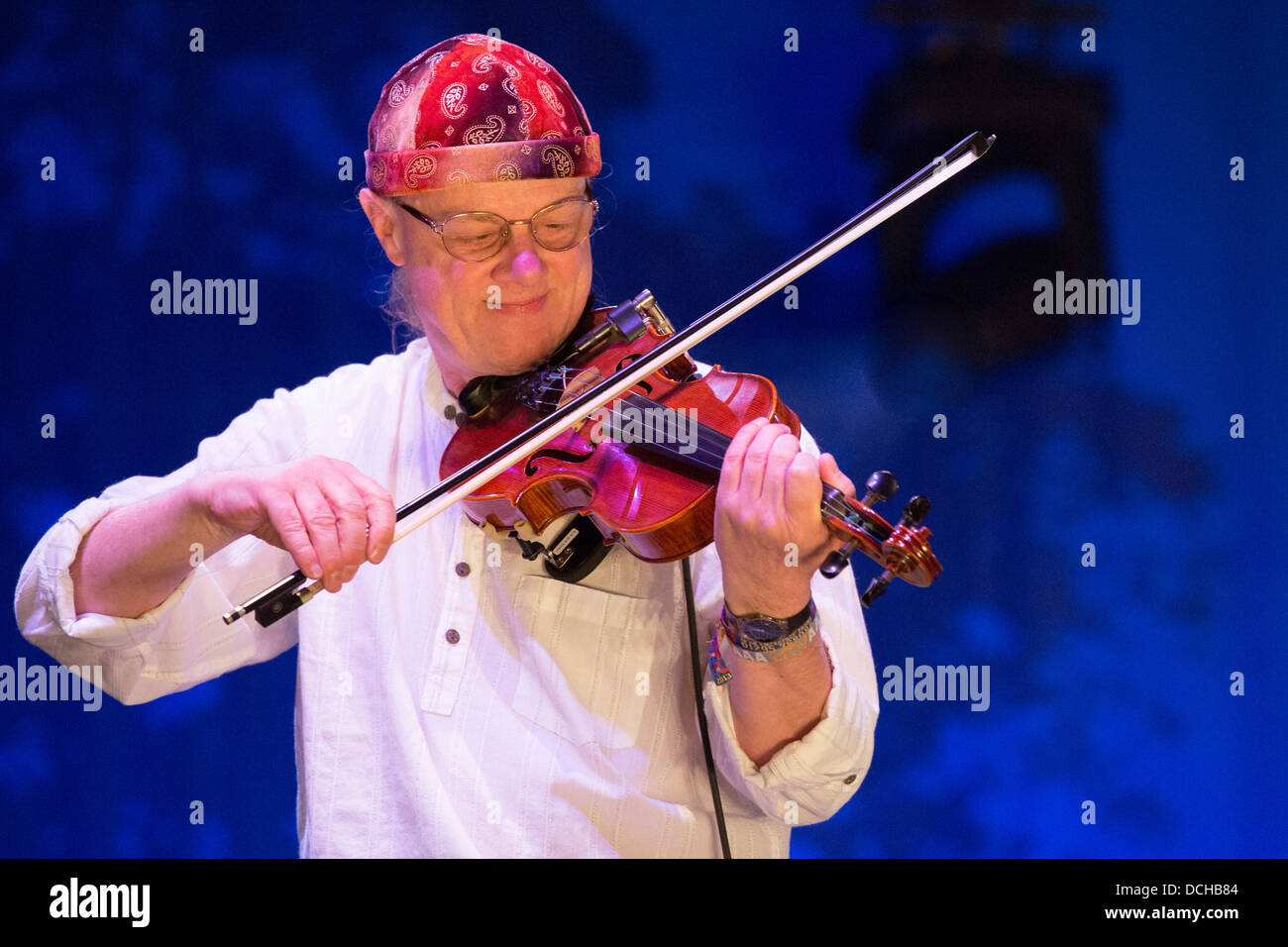 Vocal bands hi-res stock photography and images - Alamy