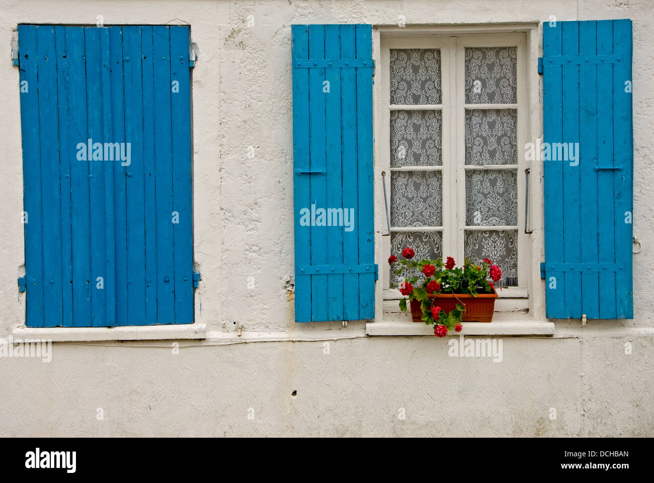 Window wooden shutters flowers hi-res stock photography and images - Alamy