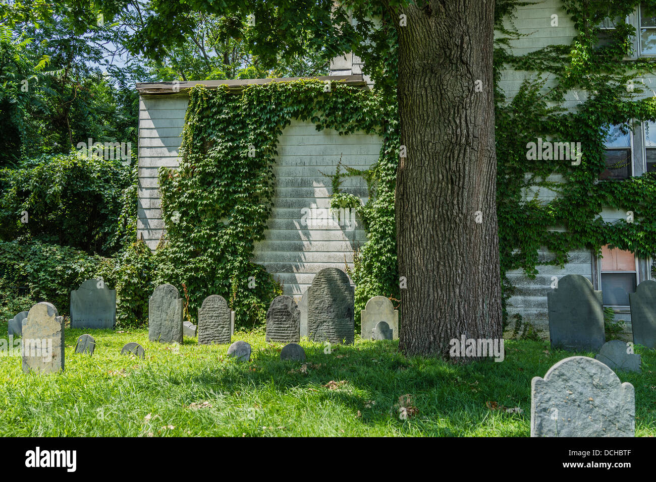 Old burying point cemetery salem hi-res stock photography and images - Alamy