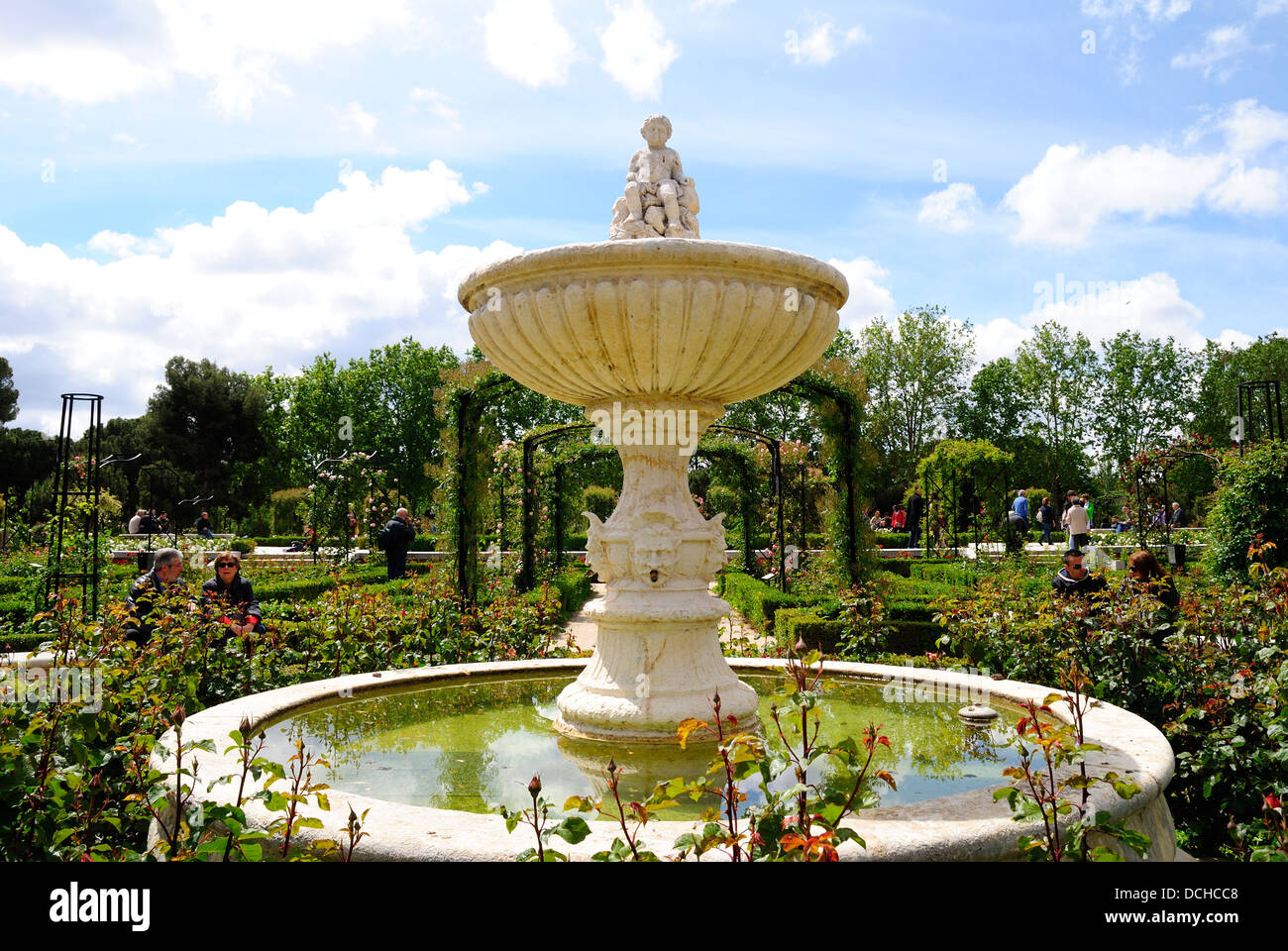 Retiro Park Fountain Hi Res Stock Photography And Images Alamy