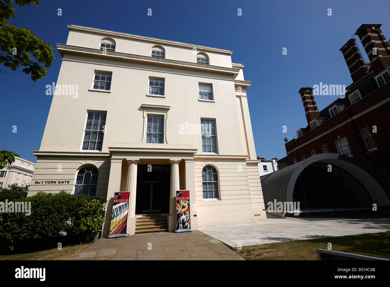Royal academy of music museum london hi-res stock photography and ...
