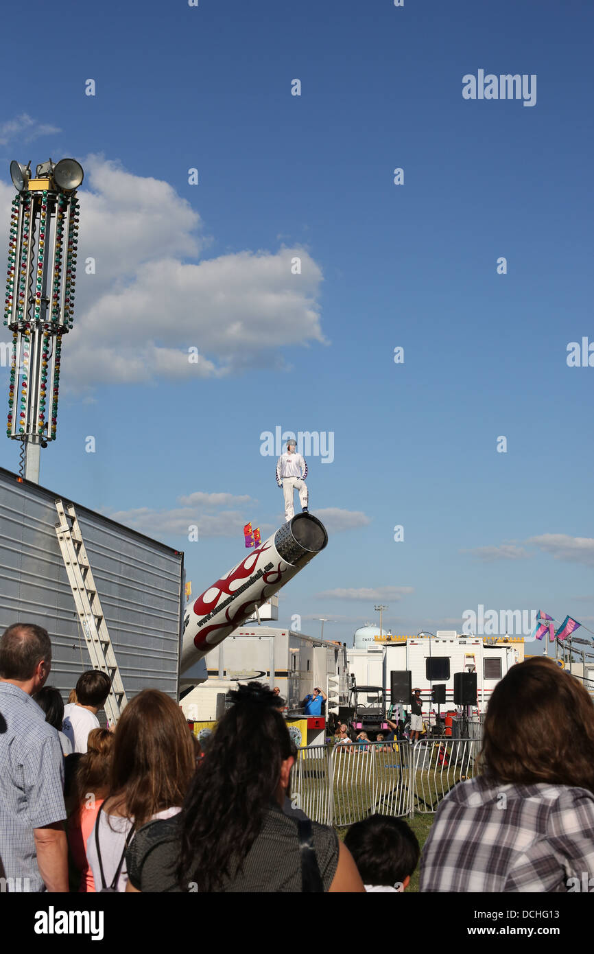 Human cannonball hi-res stock photography and images - Alamy