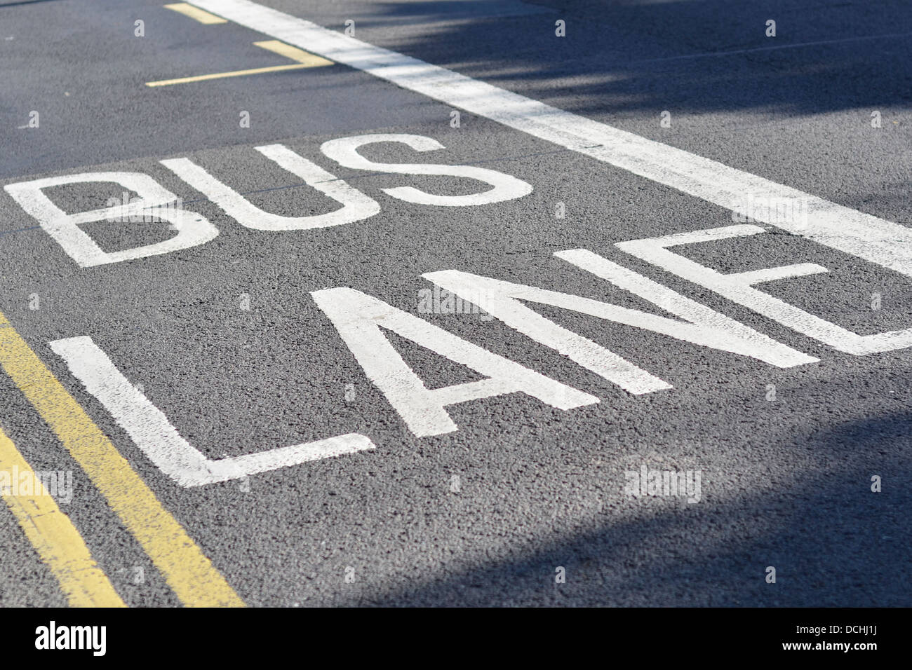 Bus lane hi-res stock photography and images - Alamy