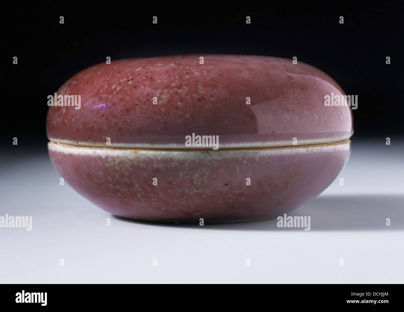 This seal paste box from the Los Angeles County Museum of Art ...