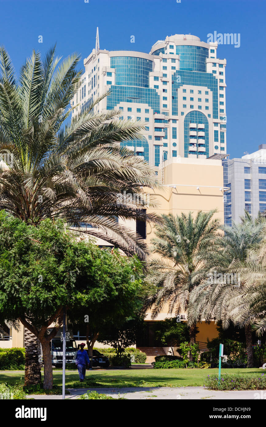 Famous buildings in dubai hi-res stock photography and images - Alamy
