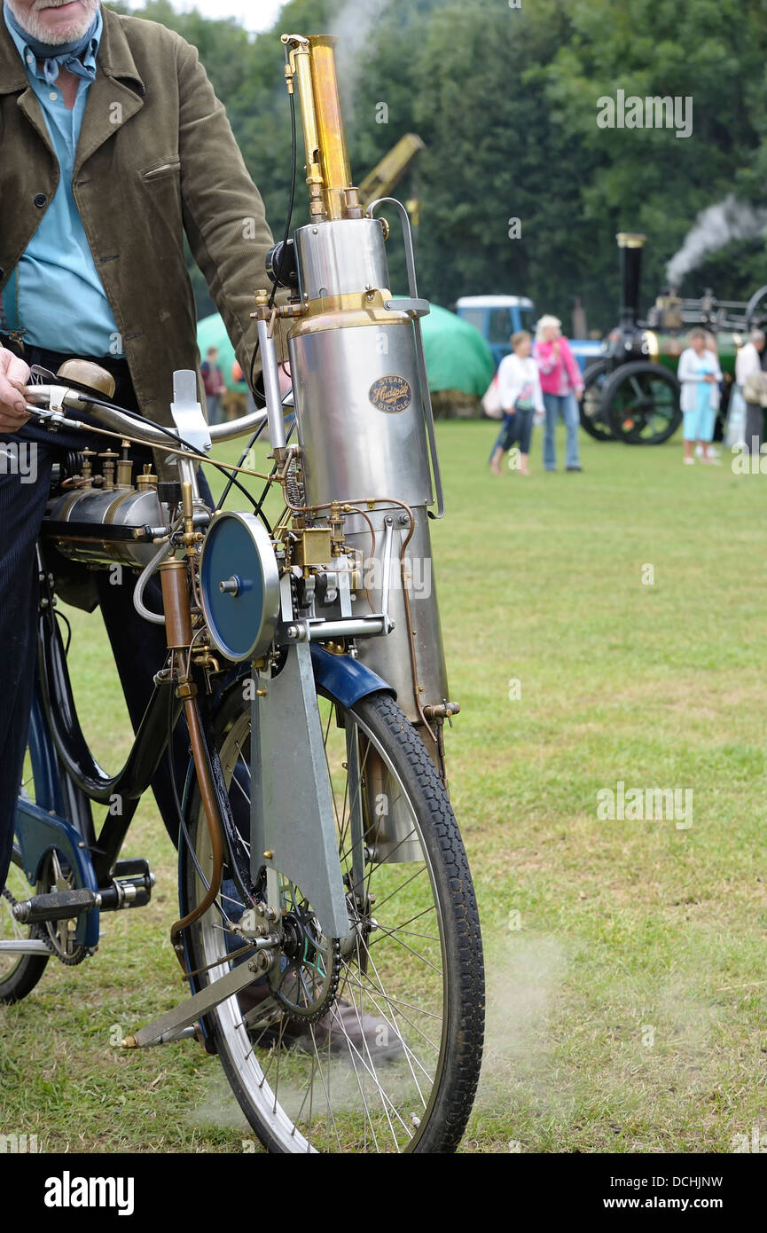 Hand built cycle hi-res stock photography and images - Alamy