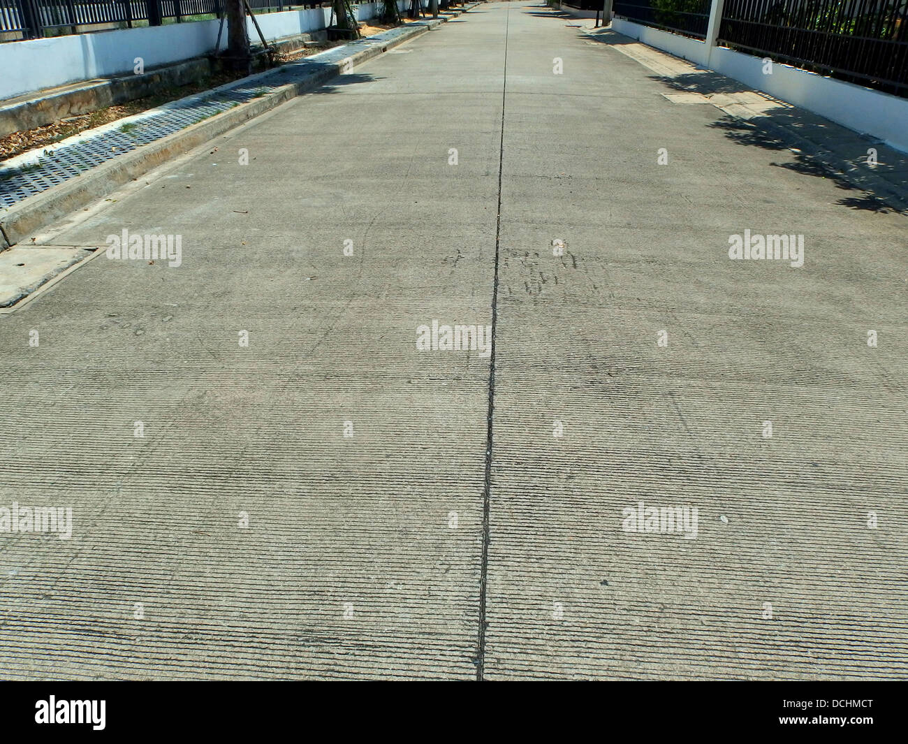 Concrete road hi-res stock photography and images - Alamy
