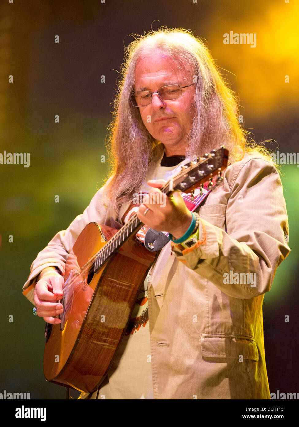 Chris Leslie, lead vocalist, fiddle and mandolin player of Fairport ...