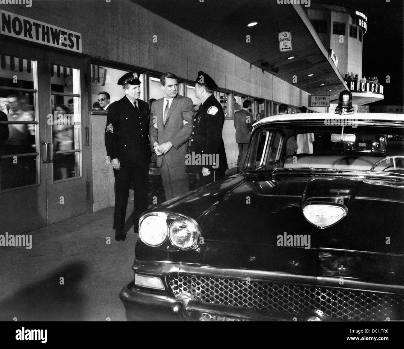 NORTH BY NORTHWEST Cary Grant MGM 1959. Directed by Alfred Hitchcock ...